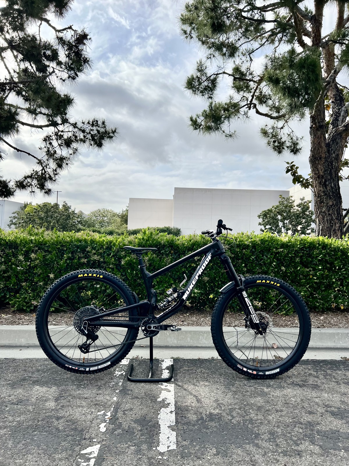 2023 Custom Nukeproof GIGA 290 Carbon - BikeCo.com's Bike Check - Vital MTB